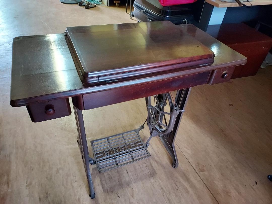 Sewing Machine (Singer)/ Wooden Chest, Furniture & Home Living ...