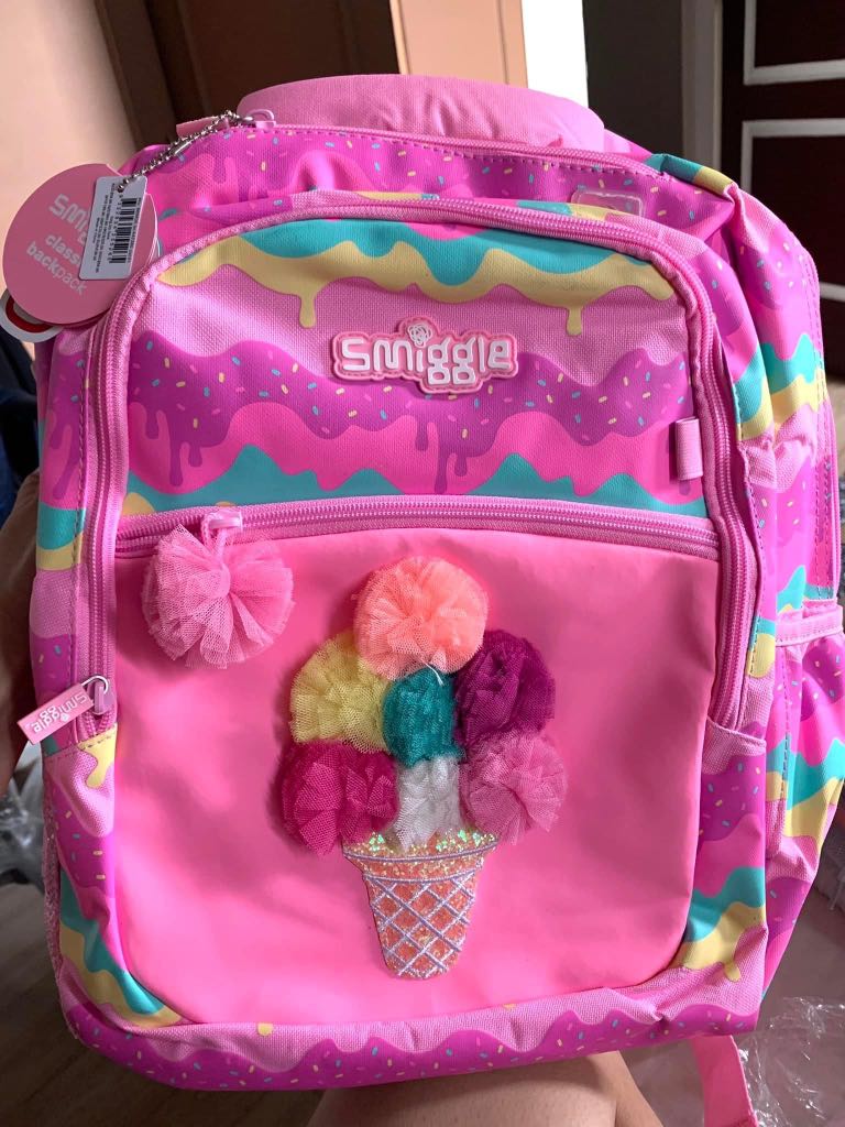 SMIGGLE BAG - for grade school Students, Babies & Kids, Going Out ...