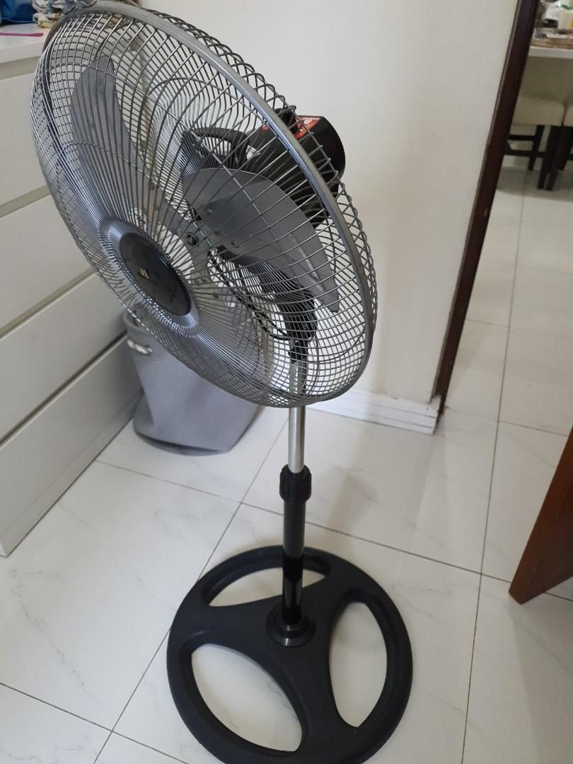 Standard Electric Fan, Furniture & Home Living, Lighting & Fans, Fans ...