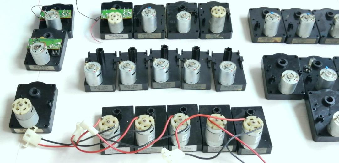 3 for $10. 12V 24V DC Gear Motors Bi-directional 5 rpm, 10 rpm, 20 rpm ...