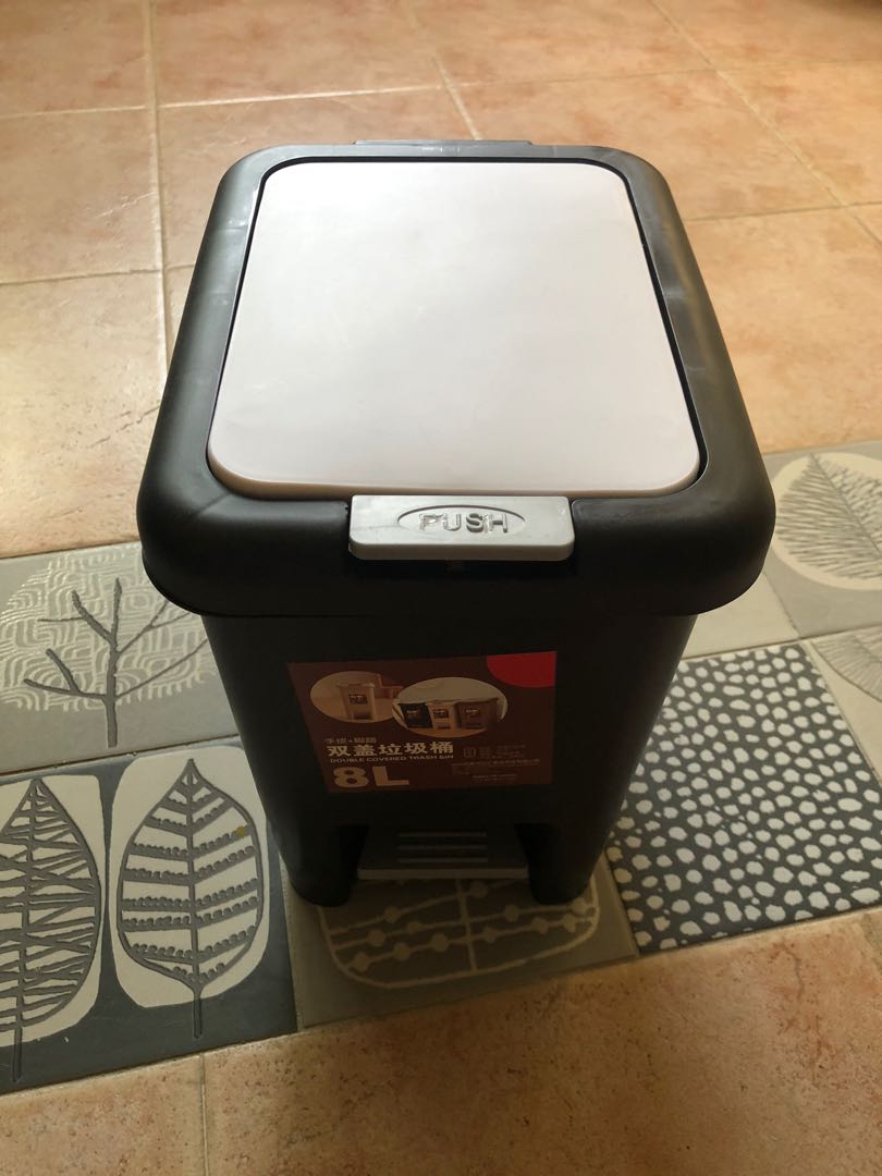 8L dustbin, Furniture & Home Living, Cleaning & Homecare Supplies ...