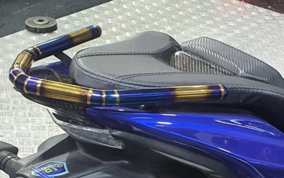 Aerox V1 tail rail aka handrail., Motorcycles, Motorcycle Accessories ...