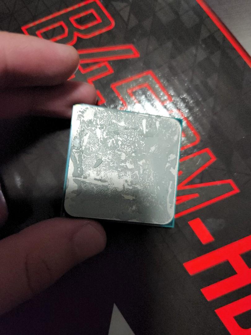 AMD Ryzen 5 2600 (Pin bent) with Wraith Cooler, Computers & Tech, Parts ...