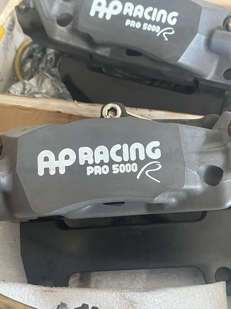 (Authentic) AP Racing Pro 5000 R Set, Car Accessories, Accessories on ...
