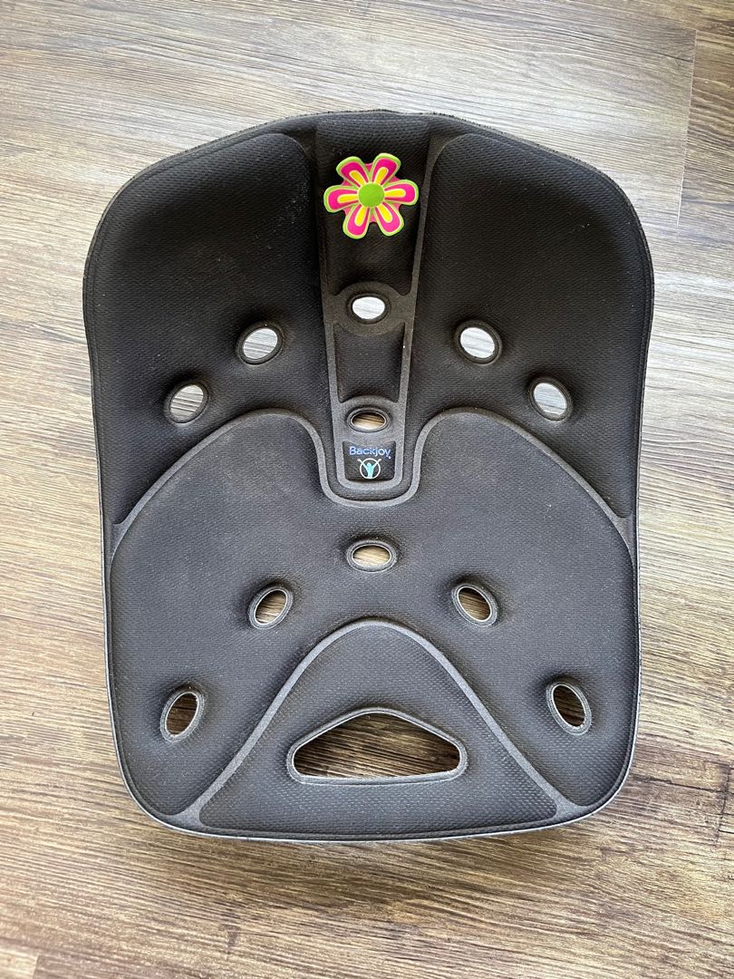 Backjoy Sitsmart Traction, Health & Nutrition, Braces, Support & Protection on Carousell