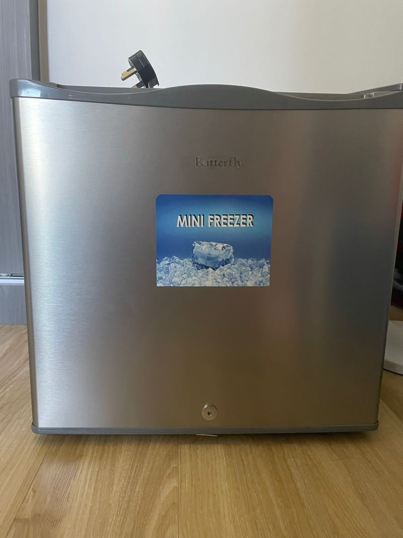 Butterfly Mini Freezer, TV & Home Appliances, Kitchen Appliances ...