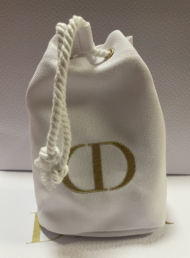 Dior Beauty White Drawstring Pouch, Women's Fashion, Bags & Wallets ...