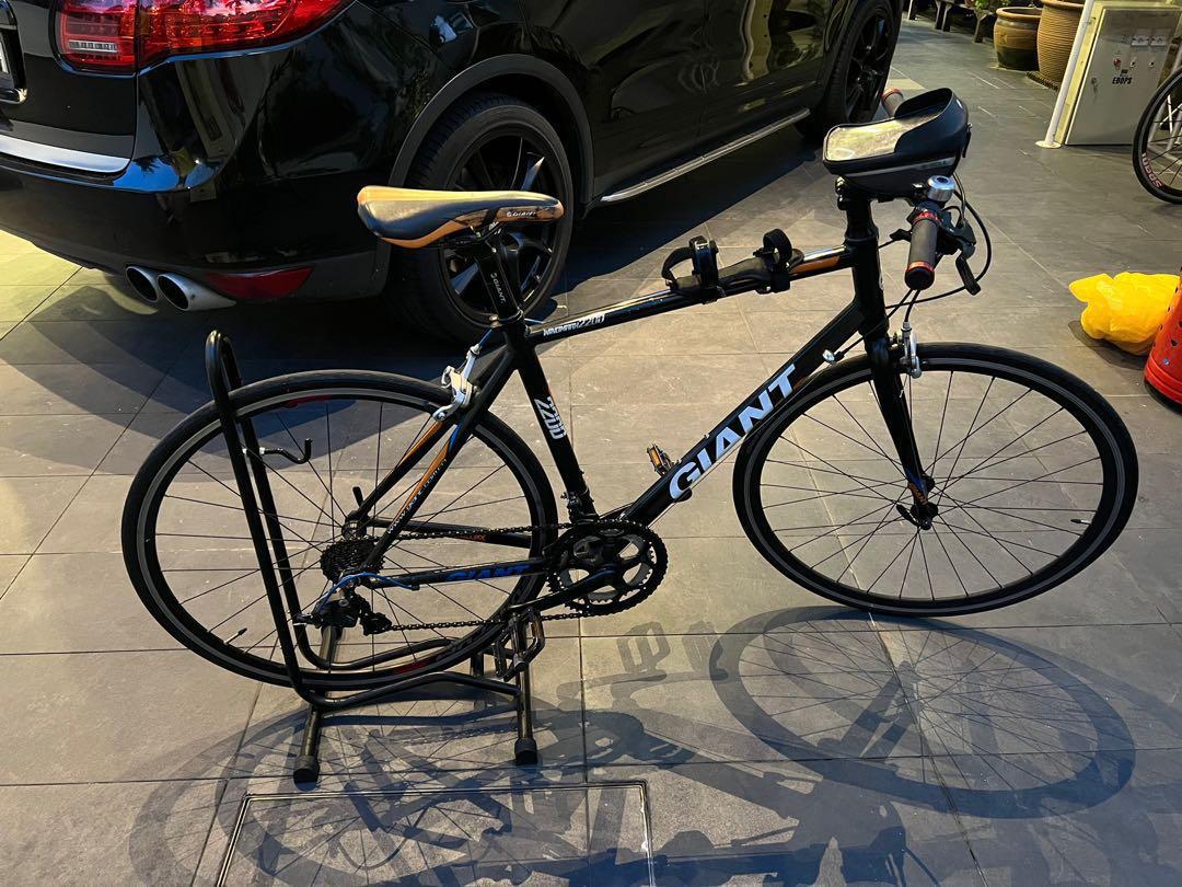 Giant Windmark 2200 flat bar road bike , Sports Equipment, Bicycles ...