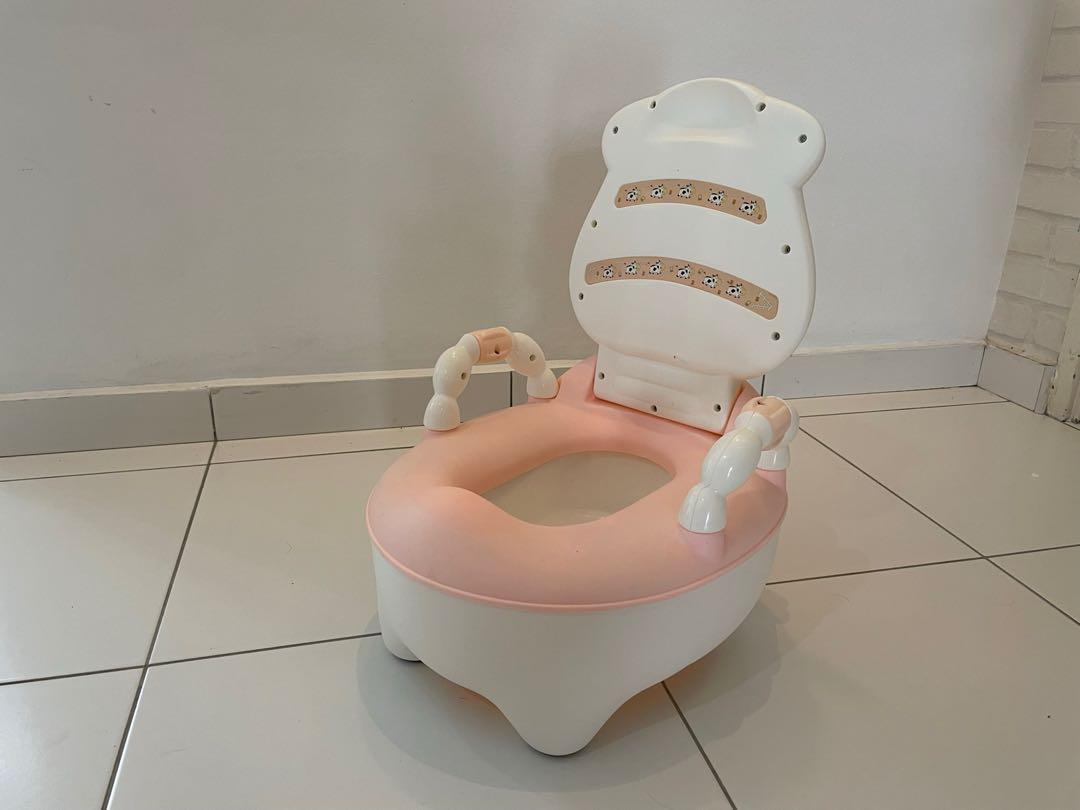 Kids toilet train potty, very new, Babies & Kids, Bathing & Changing ...