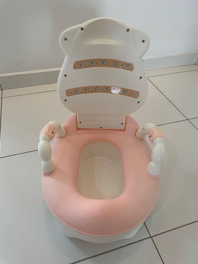 Kids toilet train potty, very new, Babies & Kids, Bathing & Changing ...