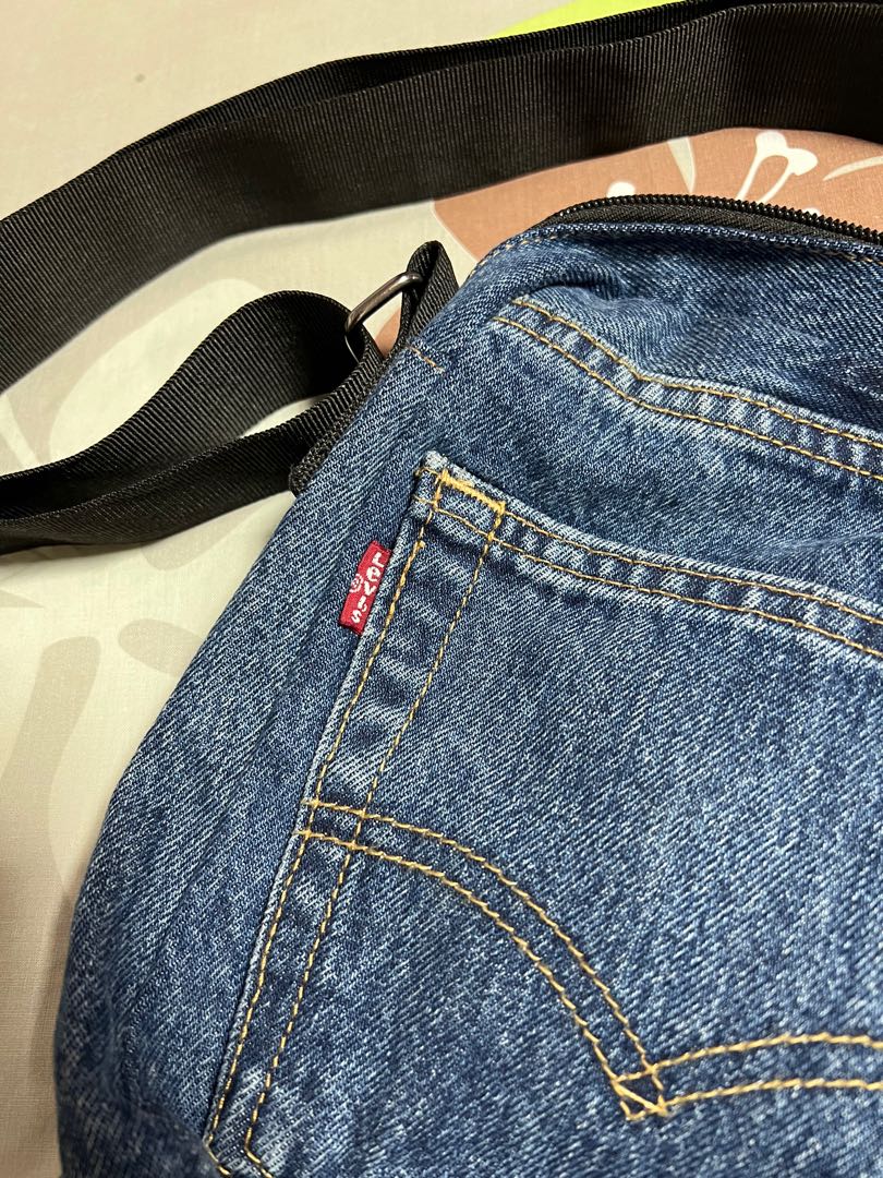 Levis Sling Bag, Men's Fashion, Bags, Sling Bags on Carousell