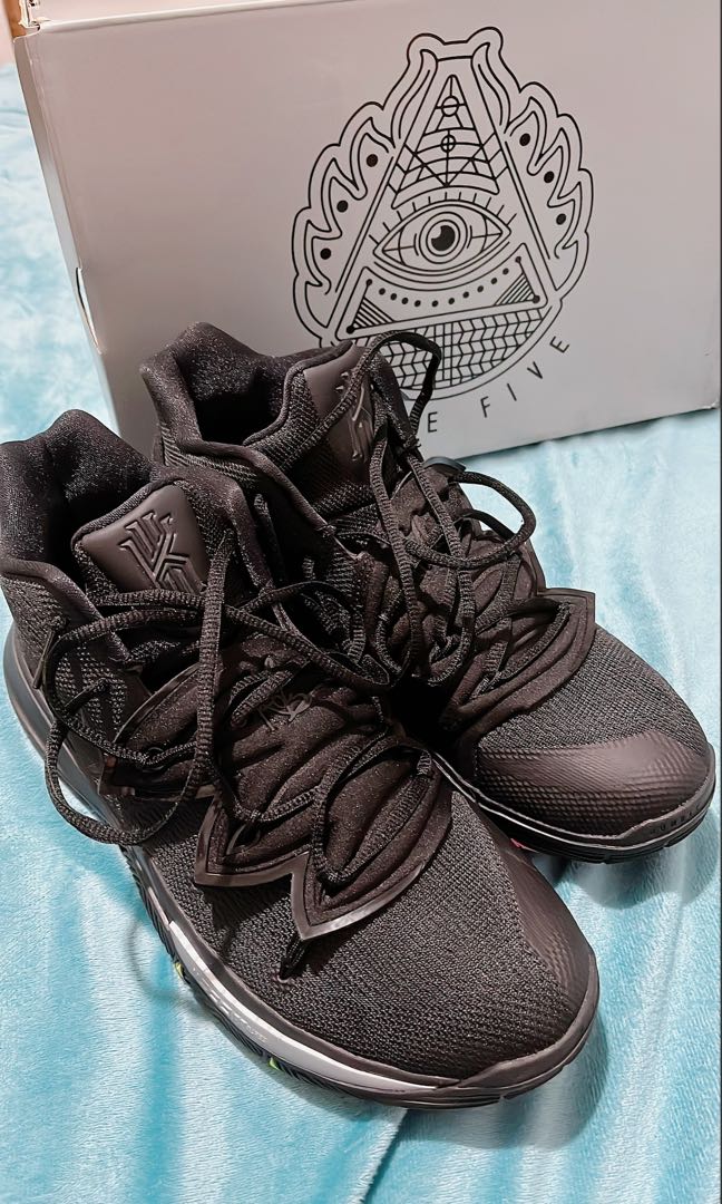 Nike Kyrie 5 Rainbow Sole, Men's Fashion, Footwear, Sneakers on Carousell