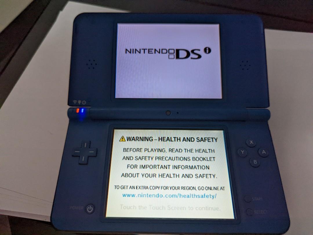 Nintendo DSi XL console system with charger blue, Video Gaming, Video ...