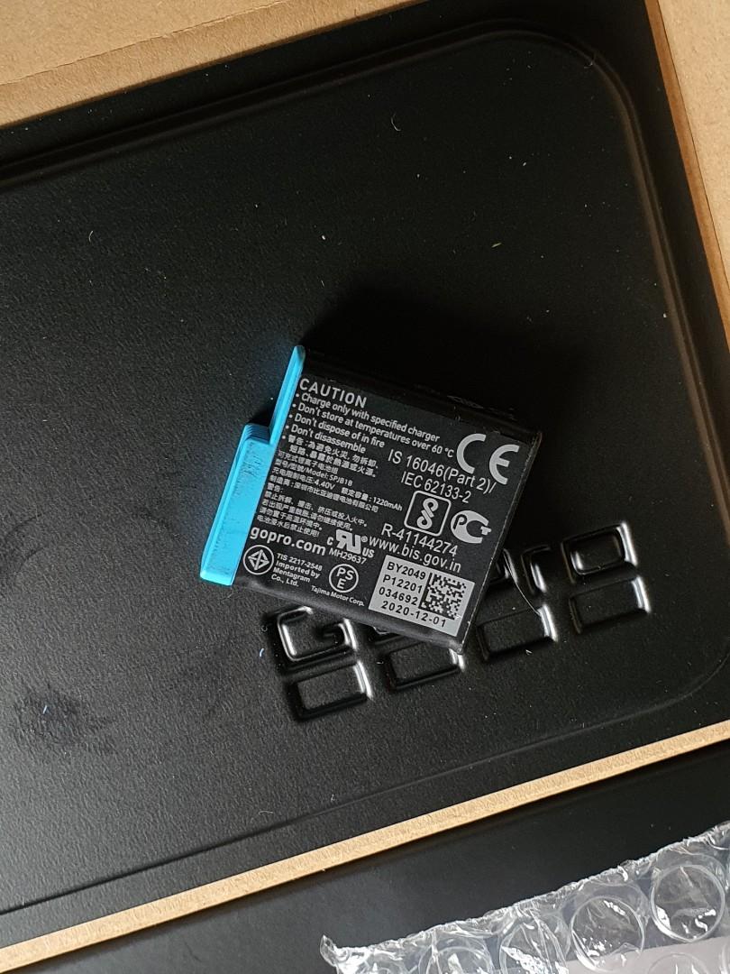 Original hero 8 Battery, Computers & Tech, Parts & Accessories, Other ...