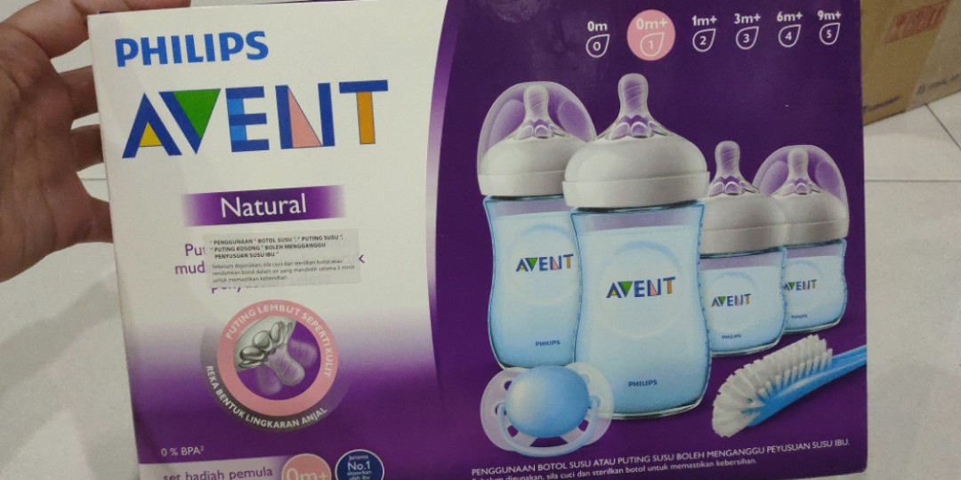 Philips avent newborn natural starter set, Babies & Kids, Nursing ...