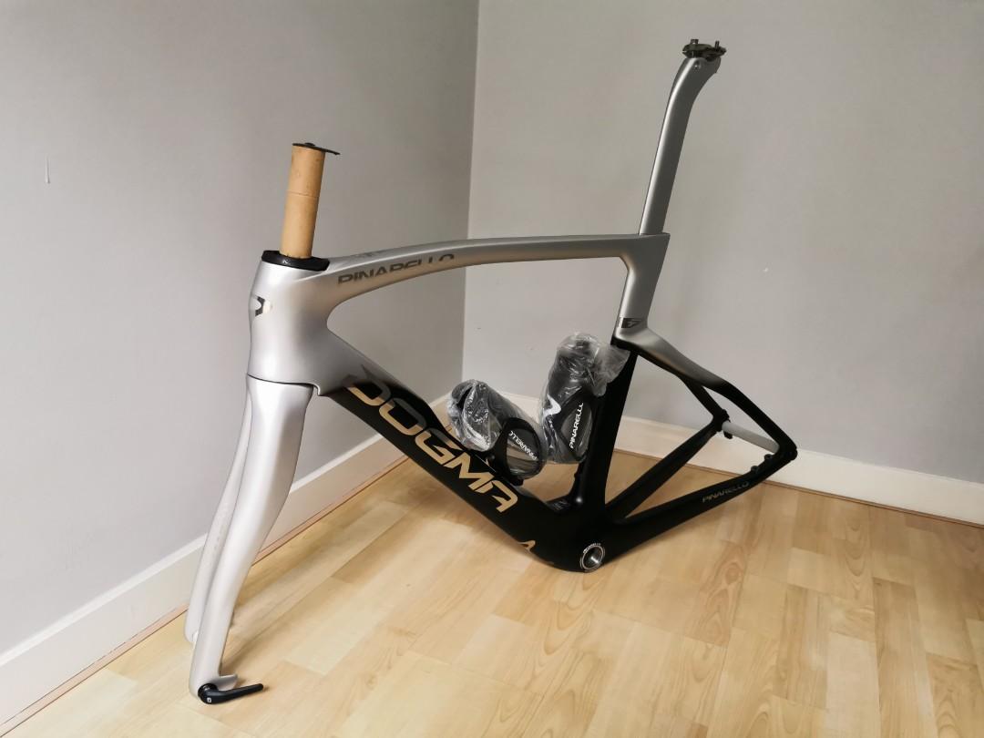 Pinarello Dogma F disc plutonium flash, Sports Equipment, Bicycles ...