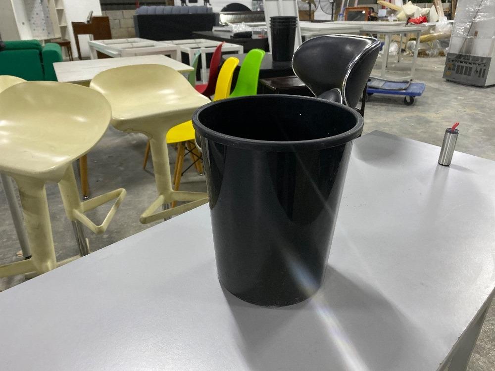 Plastic Waste Bin Black Colour / Tong Sampah Plastik Warna Hitam ...