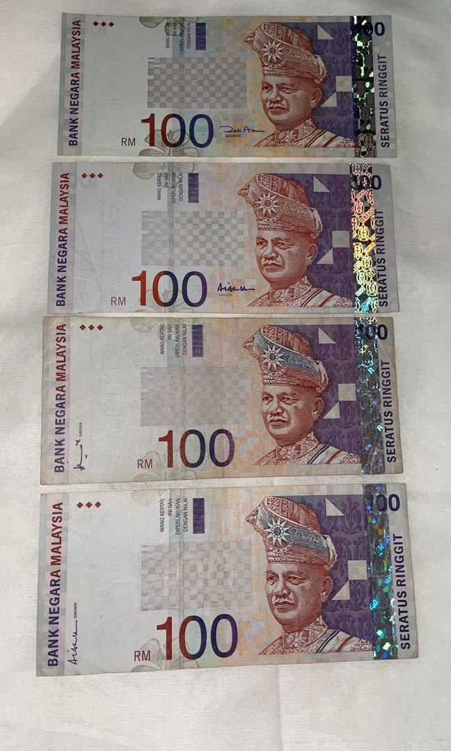 Set of 4 x RM100 with differences signature, Hobbies & Toys ...