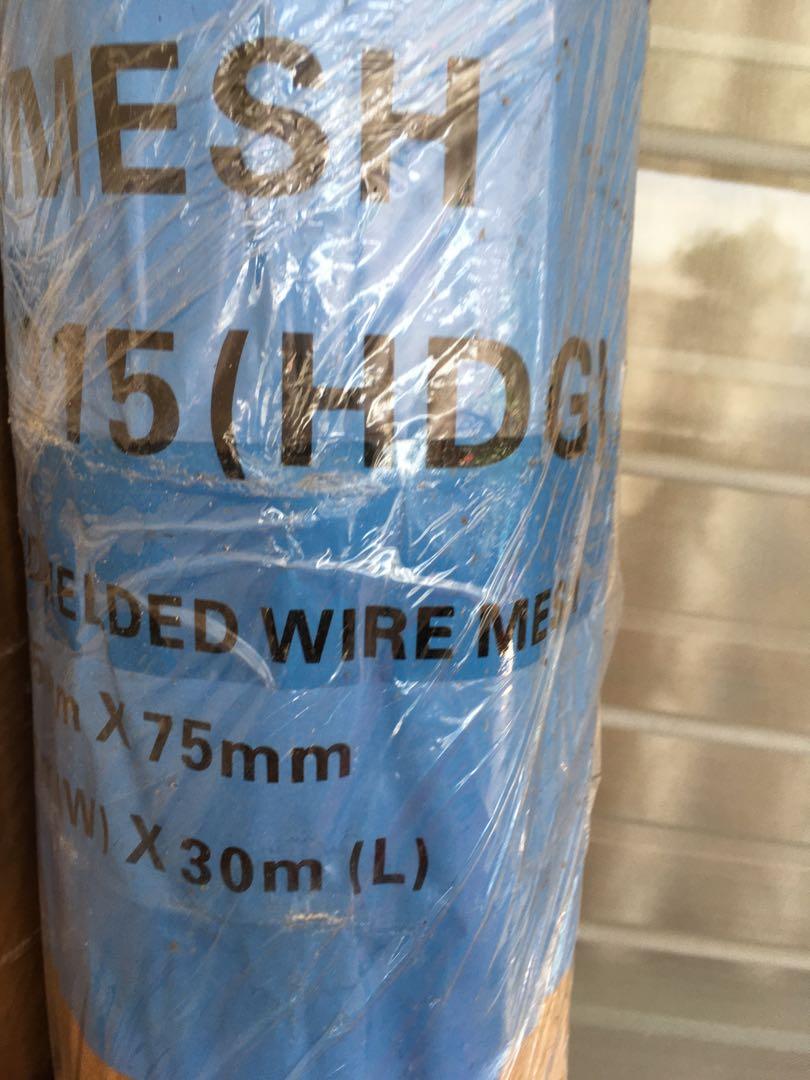 Roof wire net for insulation, Furniture & Home Living, Home Improvement ...
