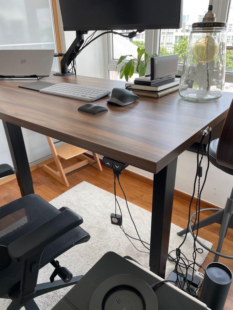 [Used] Ergo Edge AmpDesk Marinus Walnut (130cm x 65cm) Standing Table ...