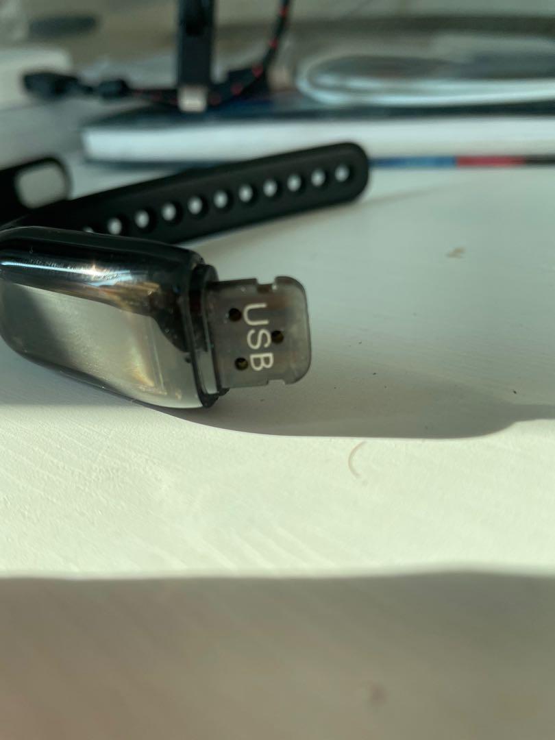 Virgin Pulse Max Buzz Activity Tracker, Mobile Phones & Gadgets ...