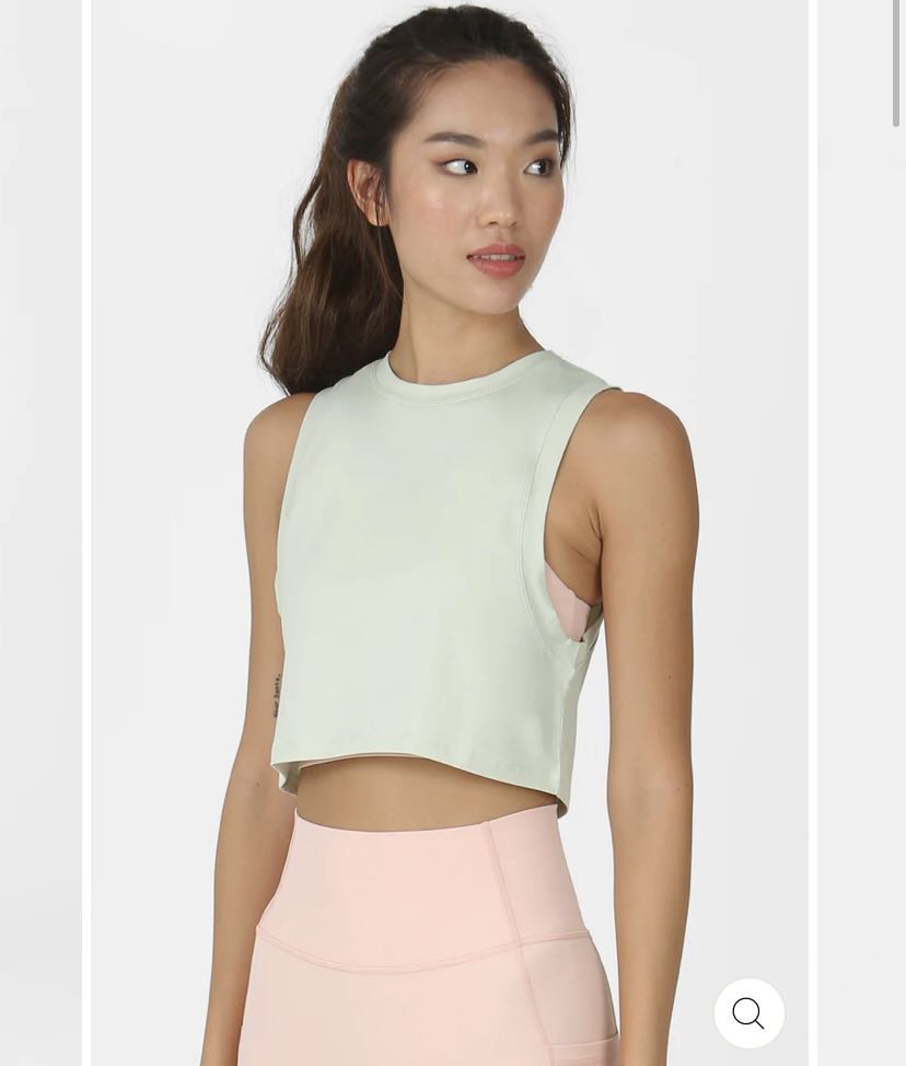 Vivre Moxie Tank, Women's Fashion, Activewear on Carousell
