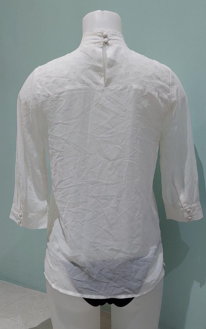 3/4 Close neck White Blouse, Women's Fashion, Tops, Blouses on Carousell