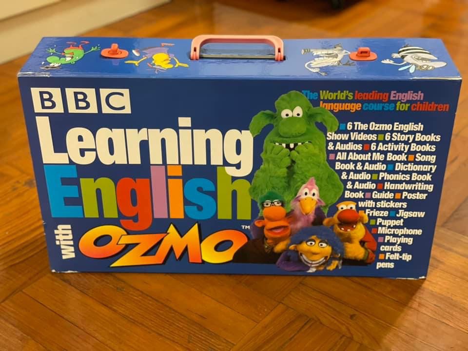 BBC Learning English with Ozmo, 兒童＆孕婦用品, 嬰兒玩具 - Carousell