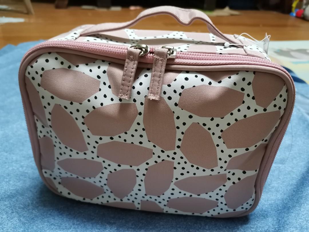 Bench cosmetic pouch, Women's Fashion, Bags & Wallets, Purses & Pouches ...