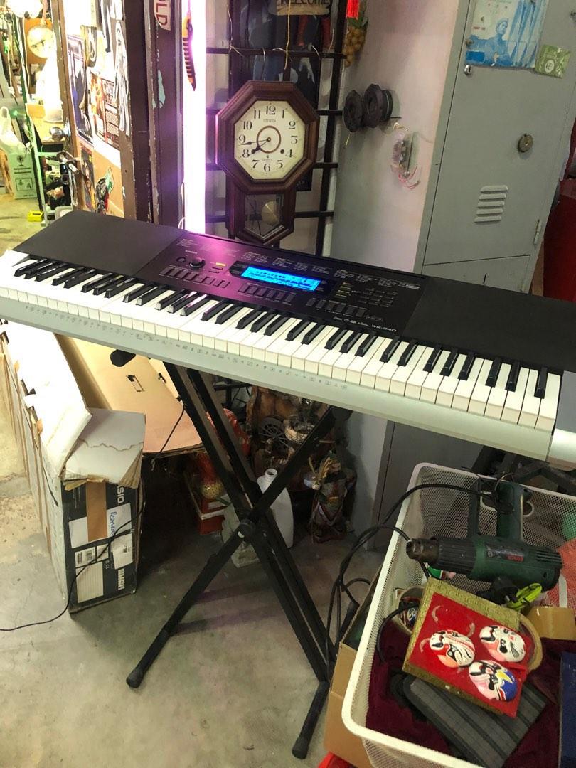 CASIO Keyboards WK-240, Hobbies & Toys, Music & Media, Musical ...