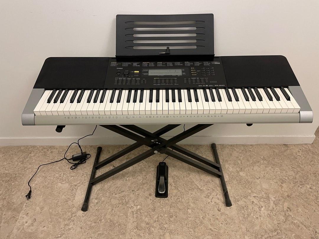 CASIO WK240 keyboard, Hobbies & Toys, Music & Media, Musical ...