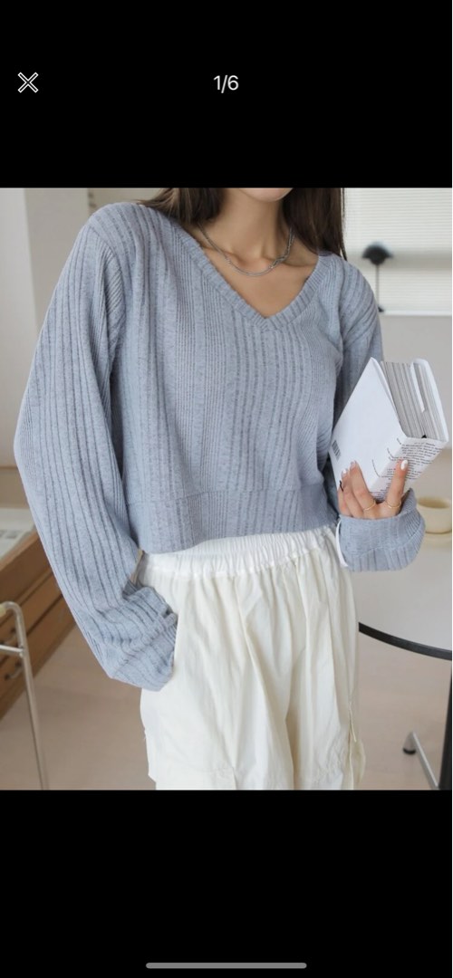 DAZY v neck dusty blue top, Women's Fashion, Tops, Longsleeves on Carousell