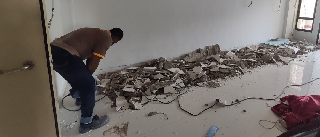 DIRECT HACKING CONTRACTOR WITH SPECIAL ONLINE DISCOUNT PRICE (HDB/CONDO ...