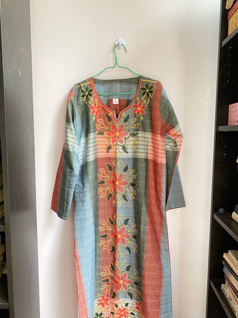 Flower Dress, Women's Fashion, Dresses & Sets, Traditional & Ethnic ...