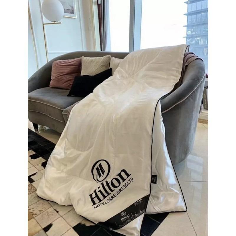 Hilton Hotel Duvet Insert Comforter Blanket, Furniture & Home Living ...