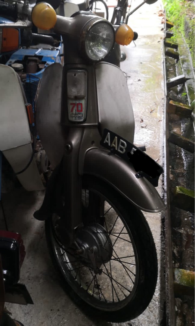 honda c70 1977 rm2250!!!, Motorbikes on Carousell