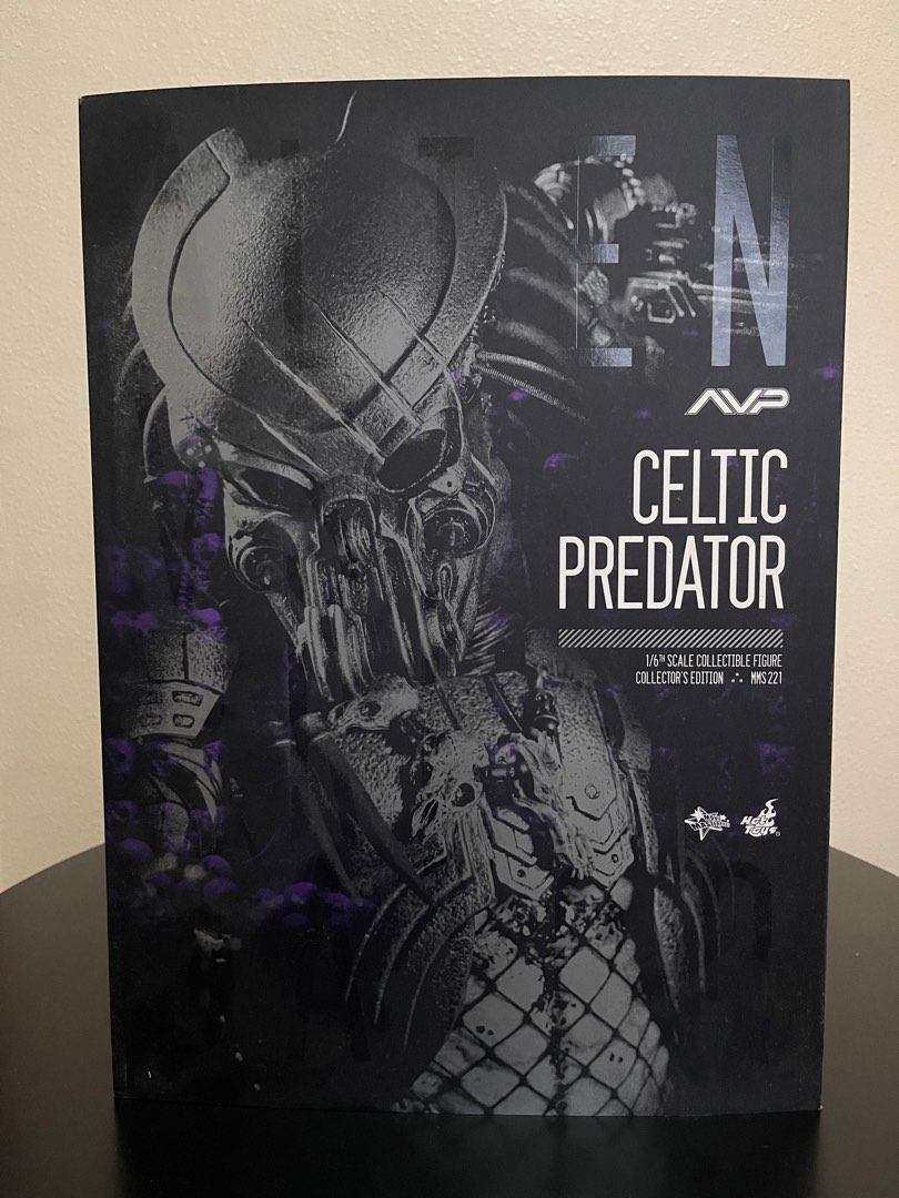 Hot toys AVP predators set of 4, Hobbies & Toys, Toys & Games on Carousell