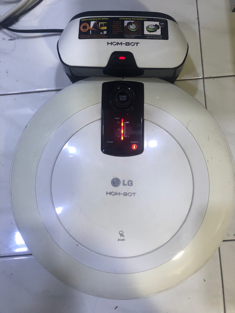 LG Hom-bot vacuum, TV & Home Appliances, Vacuum Cleaner & Housekeeping on Carousell