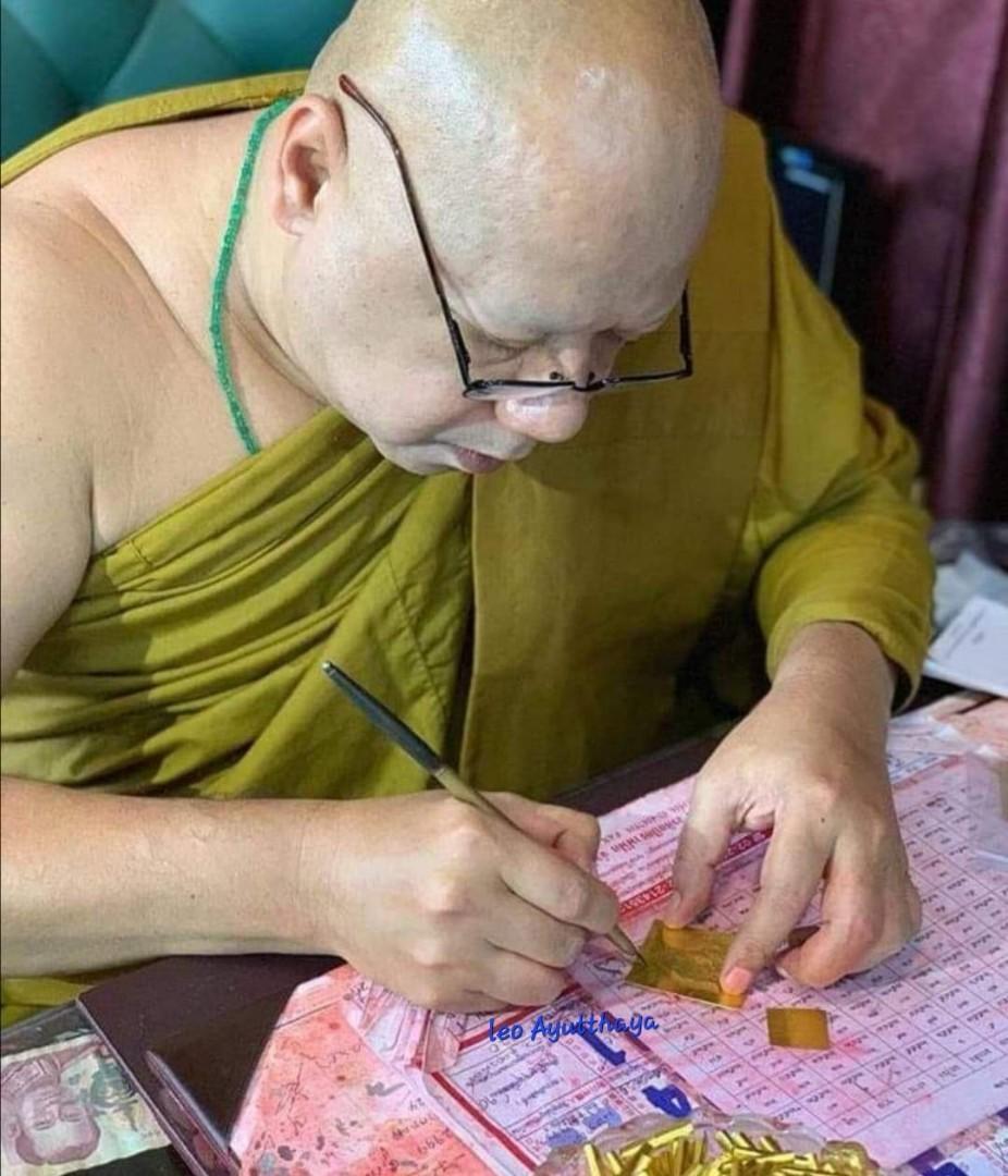 LP Wara Wat Pho Thong gold Takrut B.e2562, Hobbies & Toys, Memorabilia ...