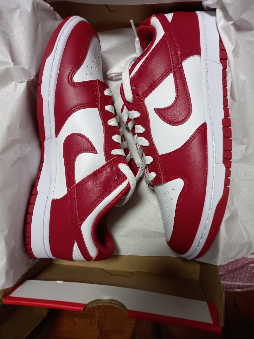 Nike dunk gym red, Men's Fashion, Footwear, Sneakers on Carousell