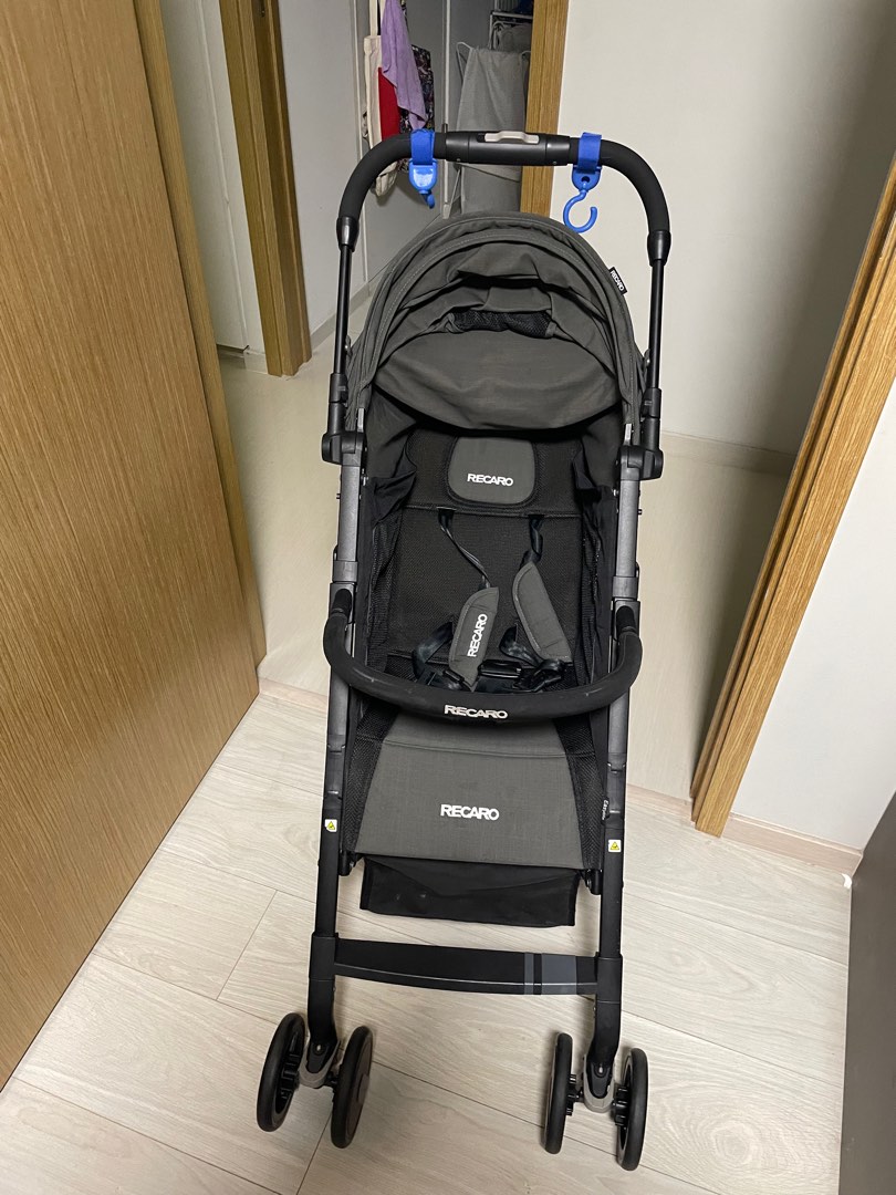 Recaro stroller, Babies & Kids, Going Out, Strollers on Carousell