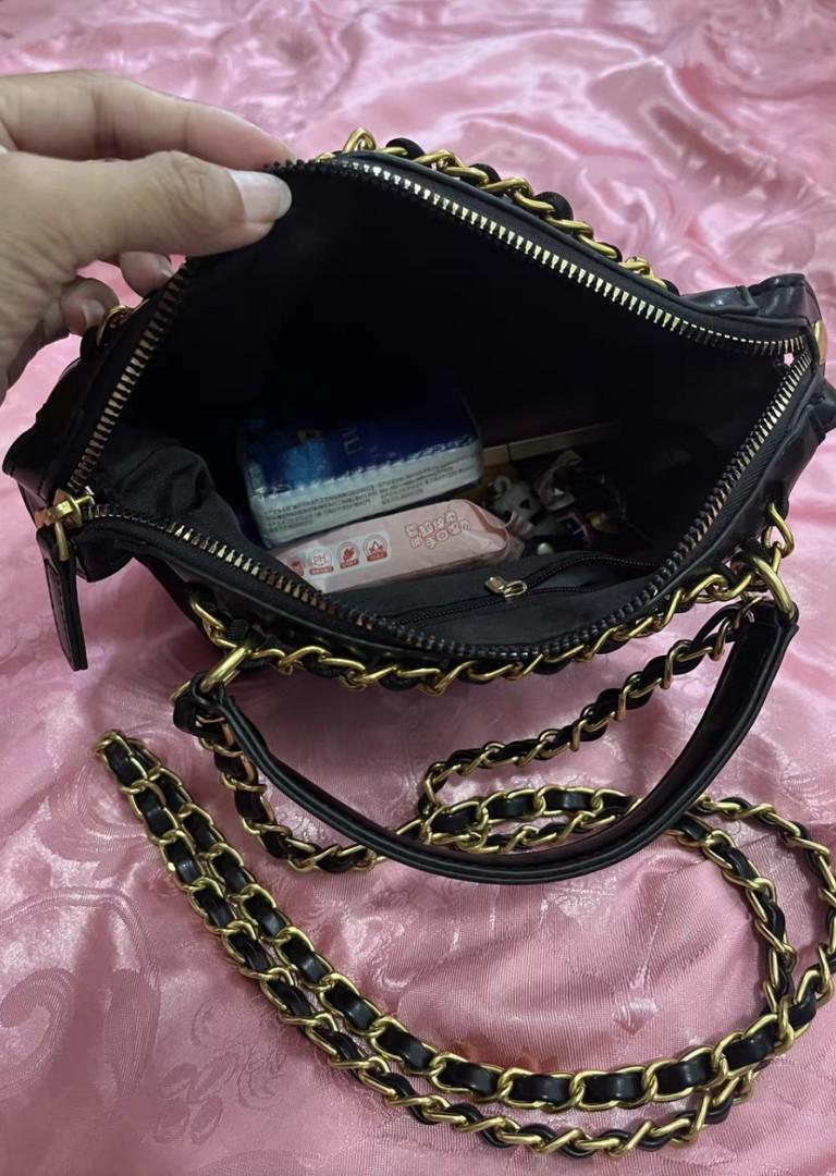 Simple black bag , PREORDER , BUY WITH NO WORRIES, Women's Fashion ...