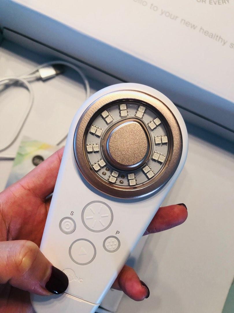 Skincare device Tri Light + SABI AI, Beauty & Personal Care, Face, Face ...