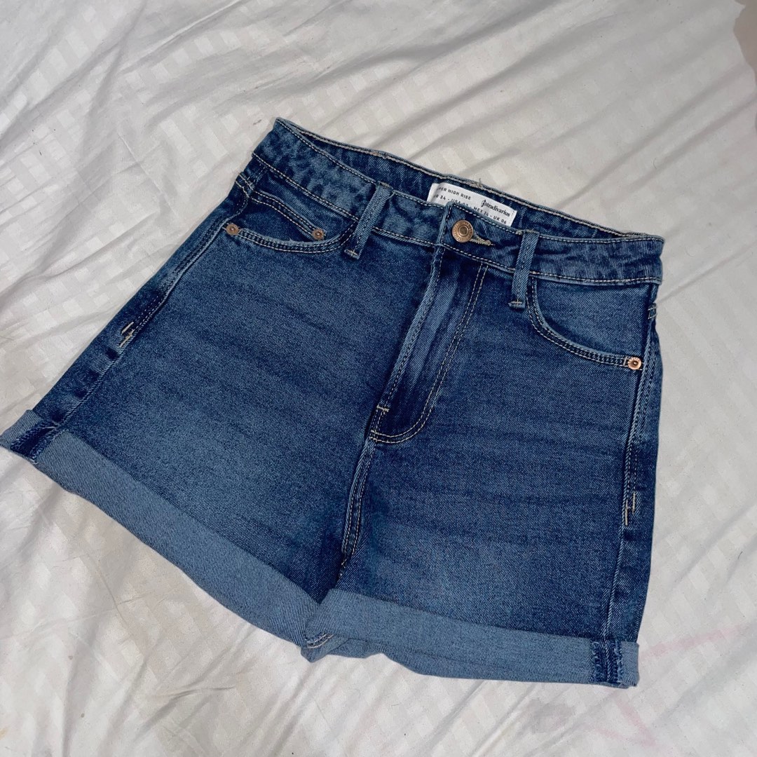 Stradivarius Super High Rise Shorts, Women's Fashion, Bottoms, Shorts ...