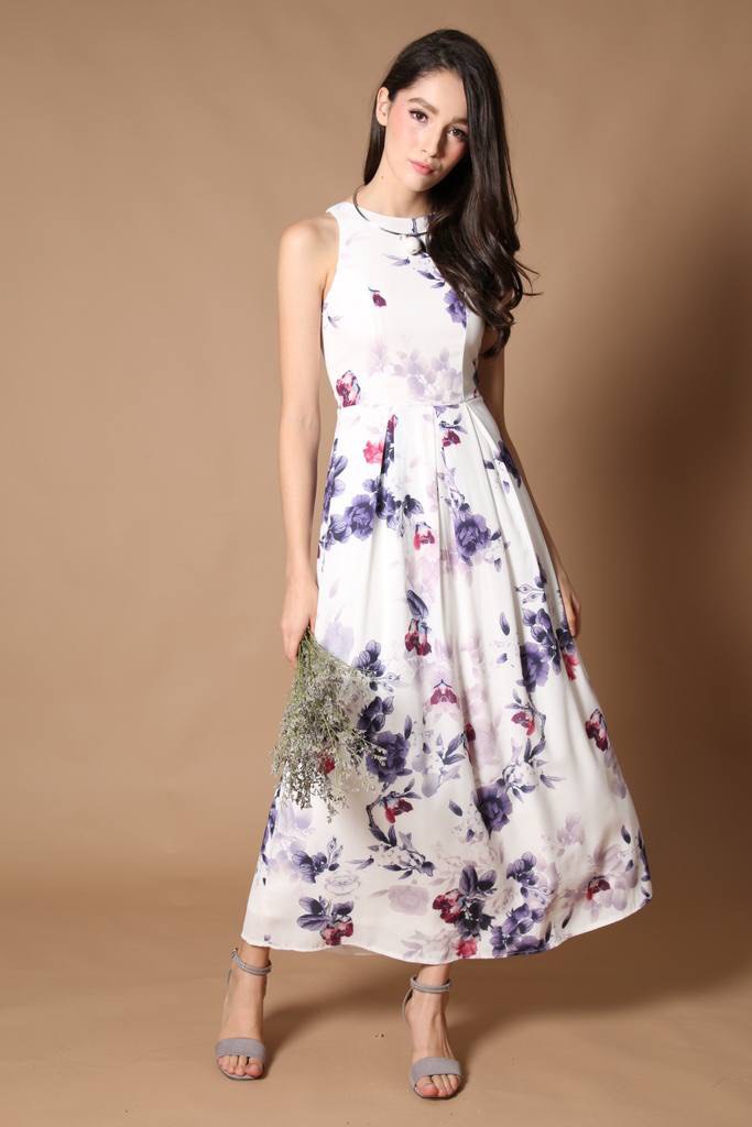 The Stage Walk Nea Pleated Maxi Dress, Women's Fashion, Dresses & Sets ...