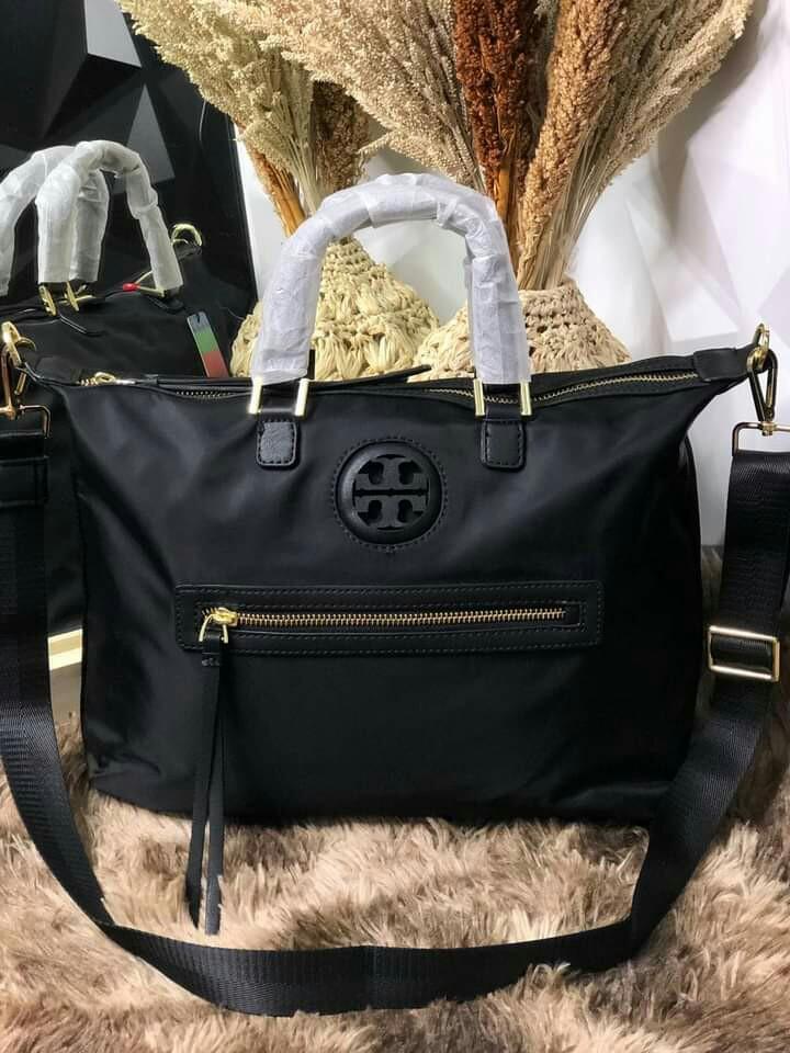 Tory tote bag, Women's Fashion, Bags & Wallets, Tote Bags on Carousell