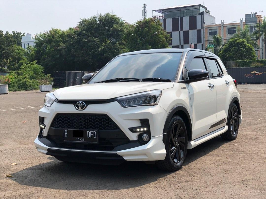 Toyota Raize GR Sport AT Putih 2021 KM LOW, Mobil & Motor, Mobil untuk ...