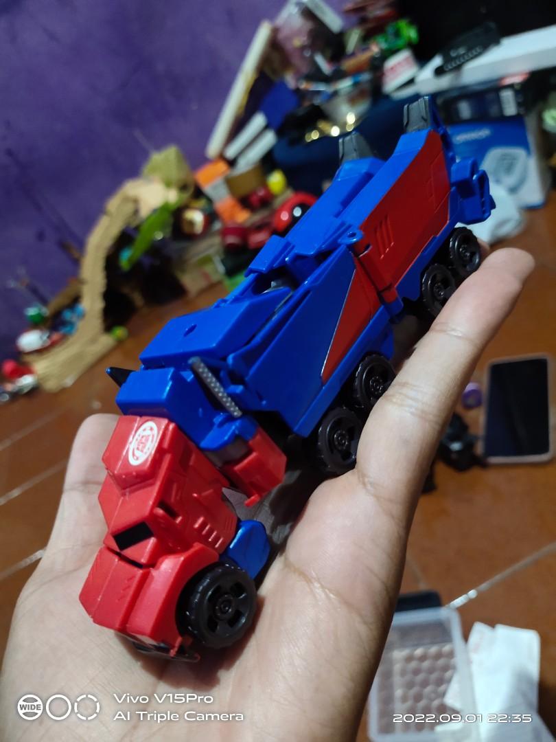 Transfomers optimus prime hasbro, Toys & Collectibles, Mainan di Carousell