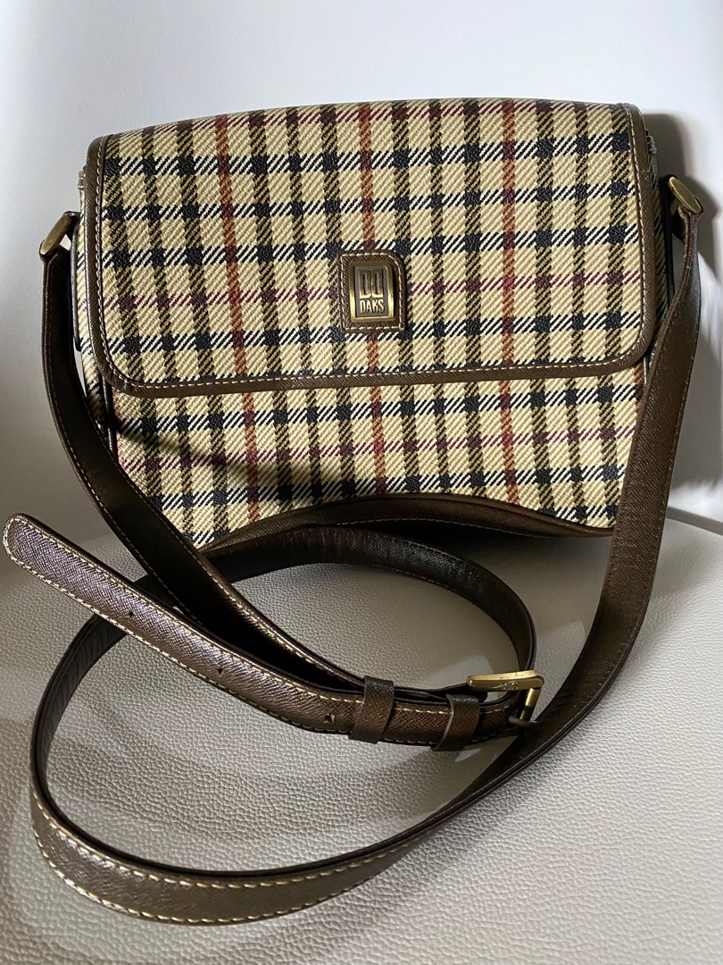 Vintage Daks, Women's Fashion, Bags & Wallets, Cross-body Bags on Carousell