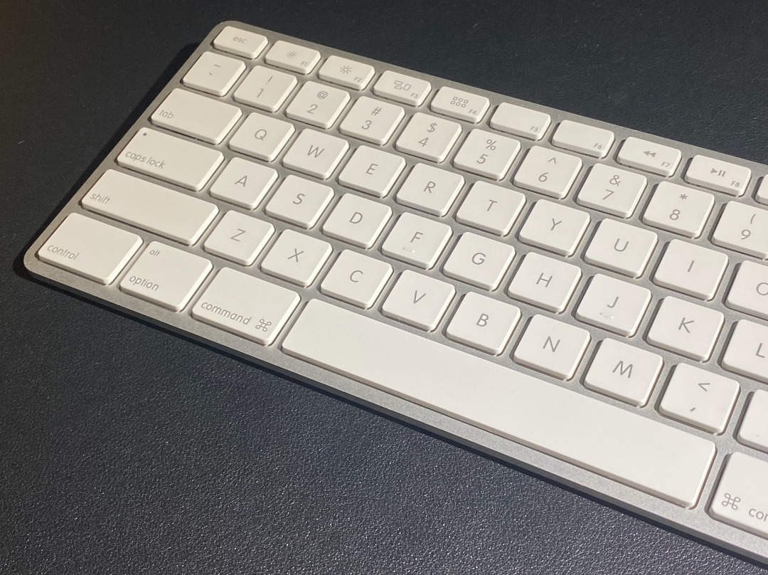 Wired Apple Keyboard With Numeric Keypad Computers And Tech Parts
